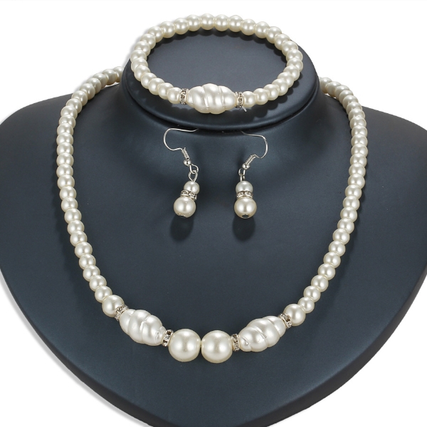 Jewelryroom.com - FASHION 18K GOLD PLATED GERMAN SILVER JEWELRY SET ...