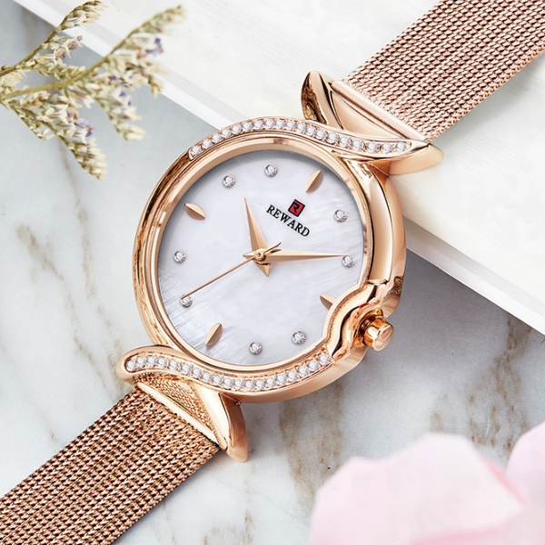 Jewelryroom.com - CLASSIC 18K GOLD-PLATED WATER RESISTANT STEEL STRAP ...